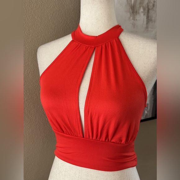 Tops | Keyhole Halter Crop Top In Red | Poshmark